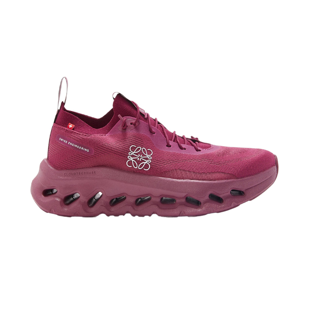 Loewe x ON Cloudtilt Polyester Tilt Sneakers Beet Red Women – voilà.id