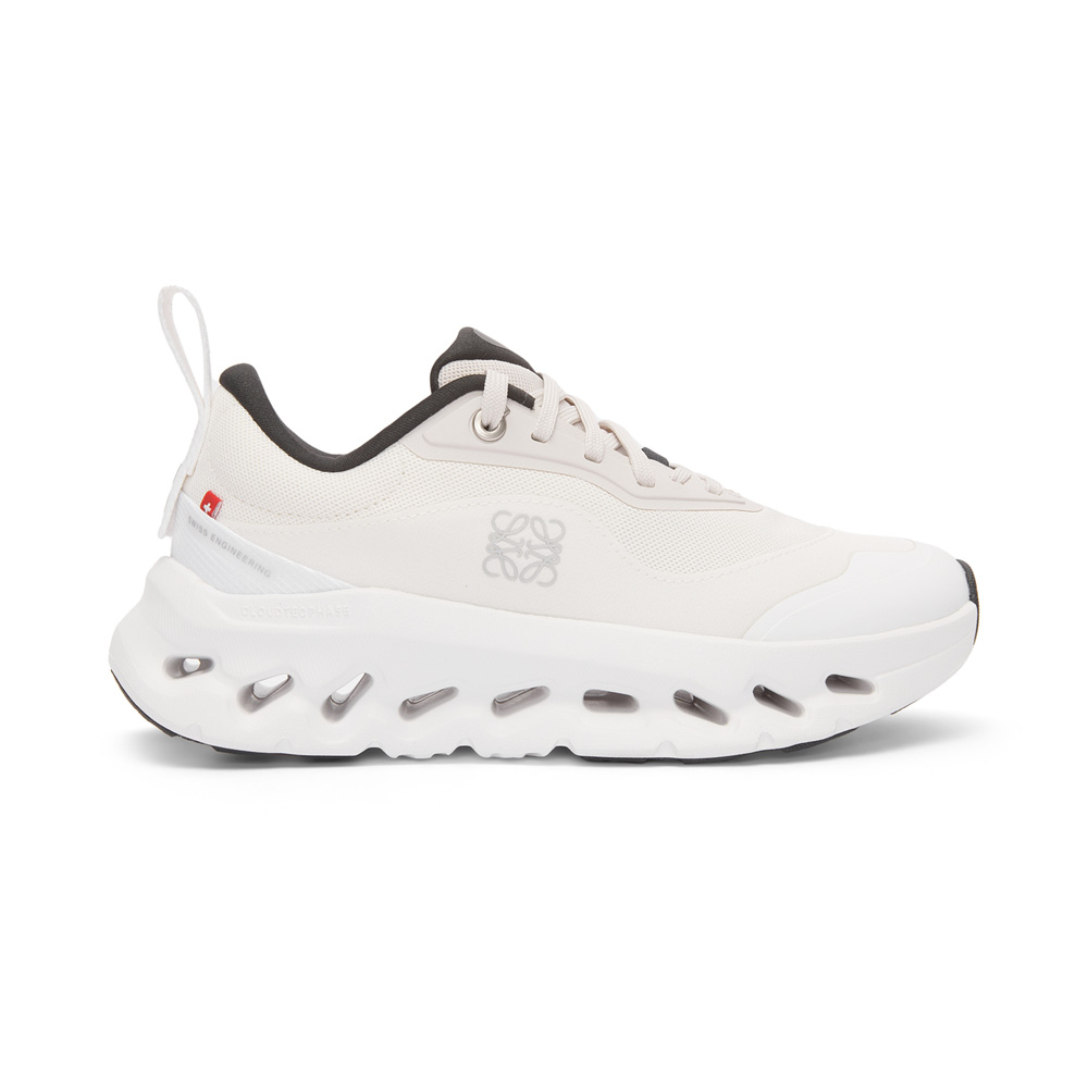 Loewe x ON Cloudtilt 2.0 Polyester Sneakers Sand White Women – voilà.id