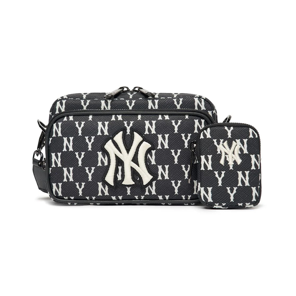 MLB NY Yankees Monogram Jacquard Mini Cross Bag Black/White – voilà.id